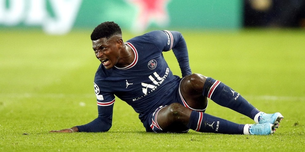 PORTUGUÊS DO PSG: Nuno Mendes pára alguns jogos - LusoAmericano